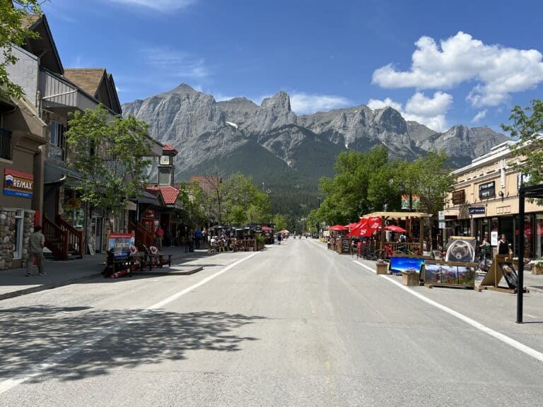 The 17 Best breakfast restaurants in Canmore - Family Travel