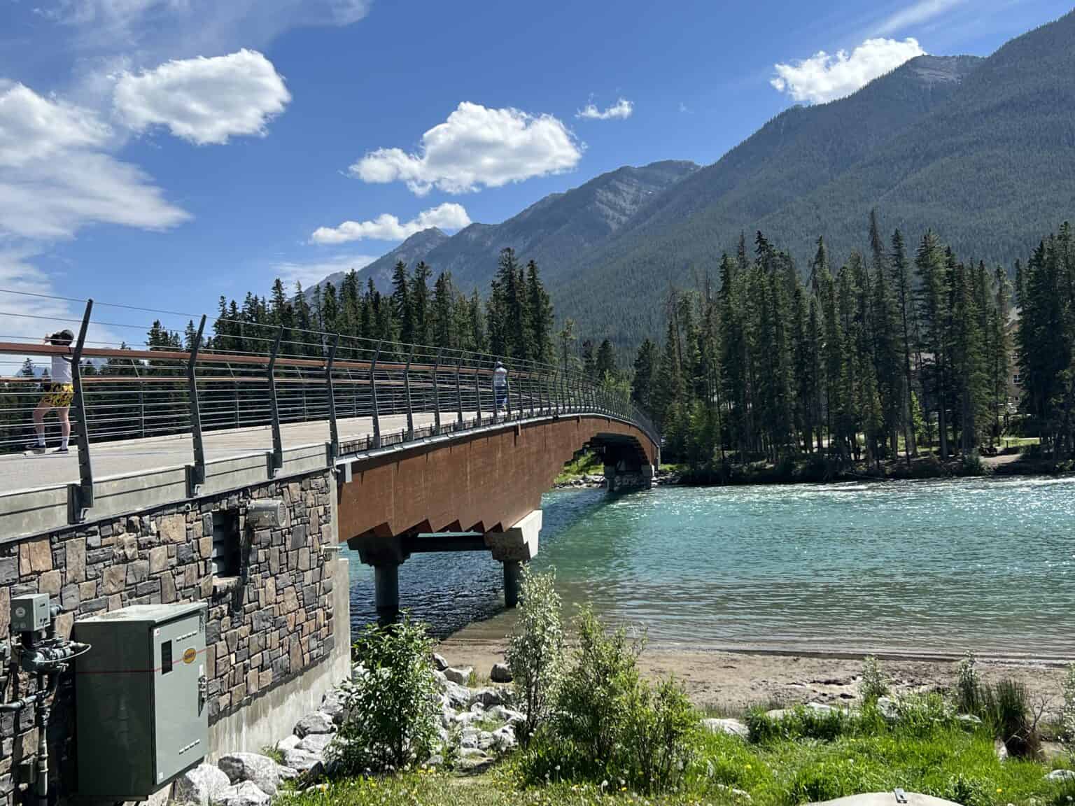 Visit Banff in Fall, the Best Season to Visit - Family Travel