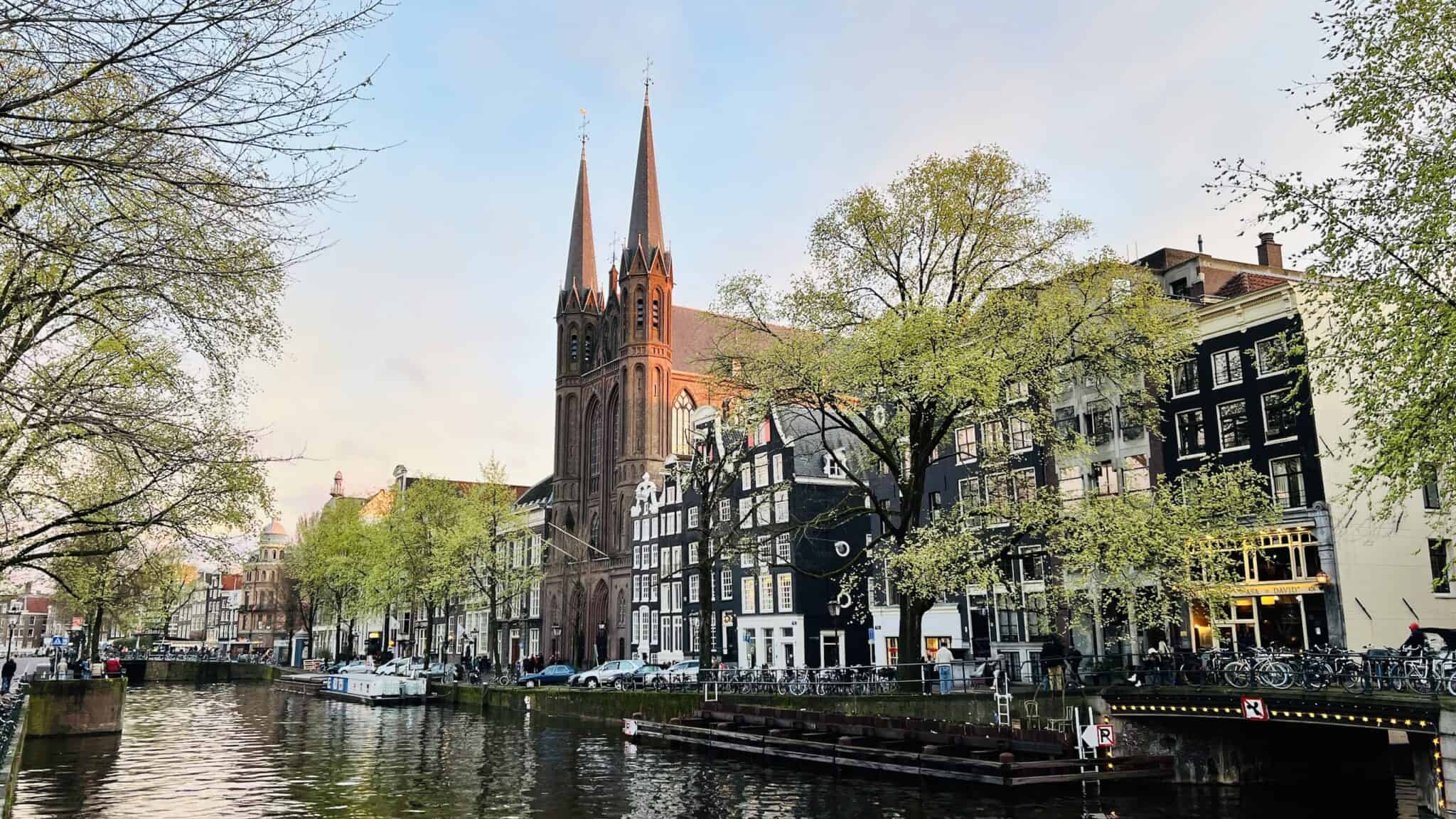 Plan an exciting trip this Fall in Amsterdam - Family Travel